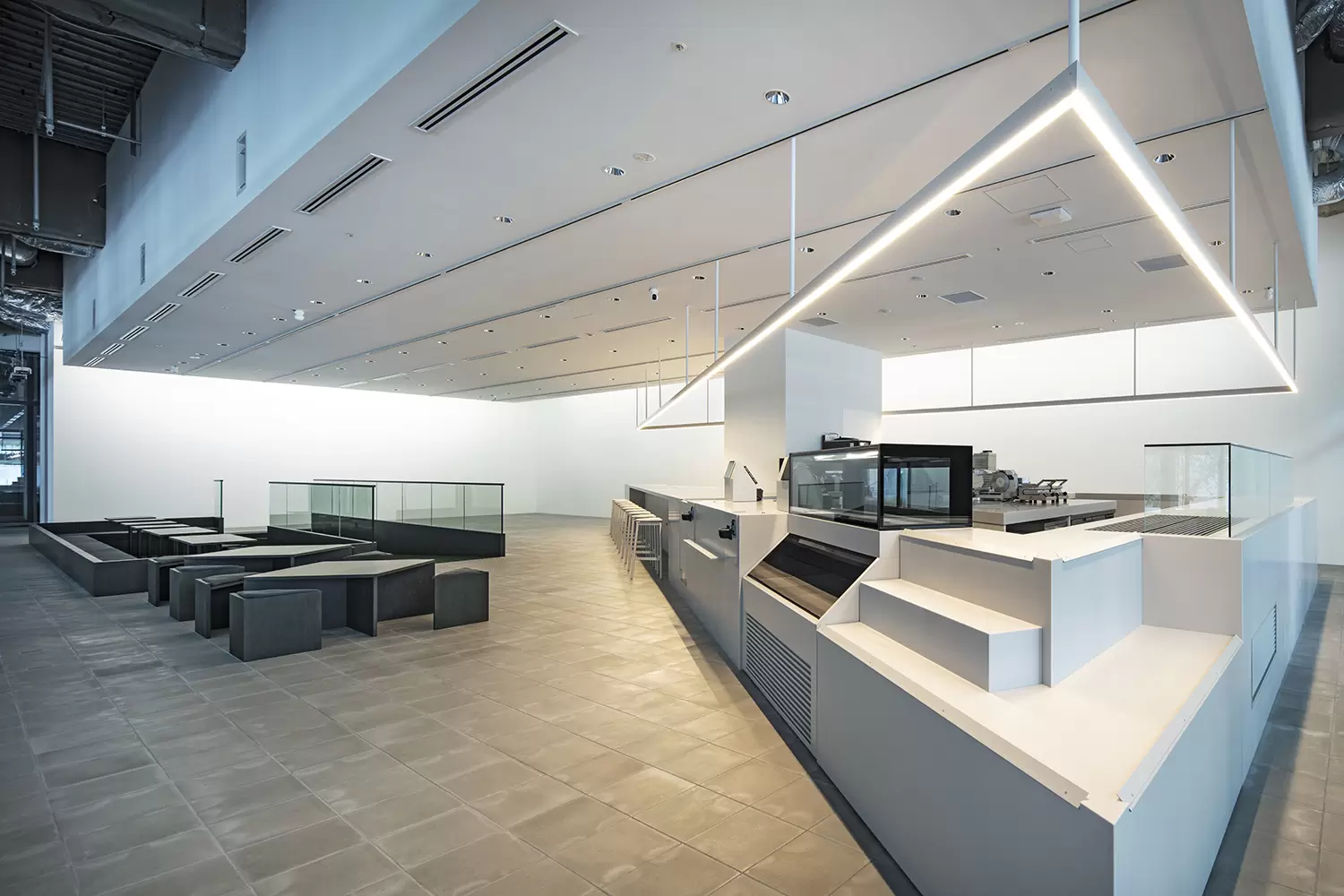 Gallery & Bakery Tokyo 8分 | ArtSticker