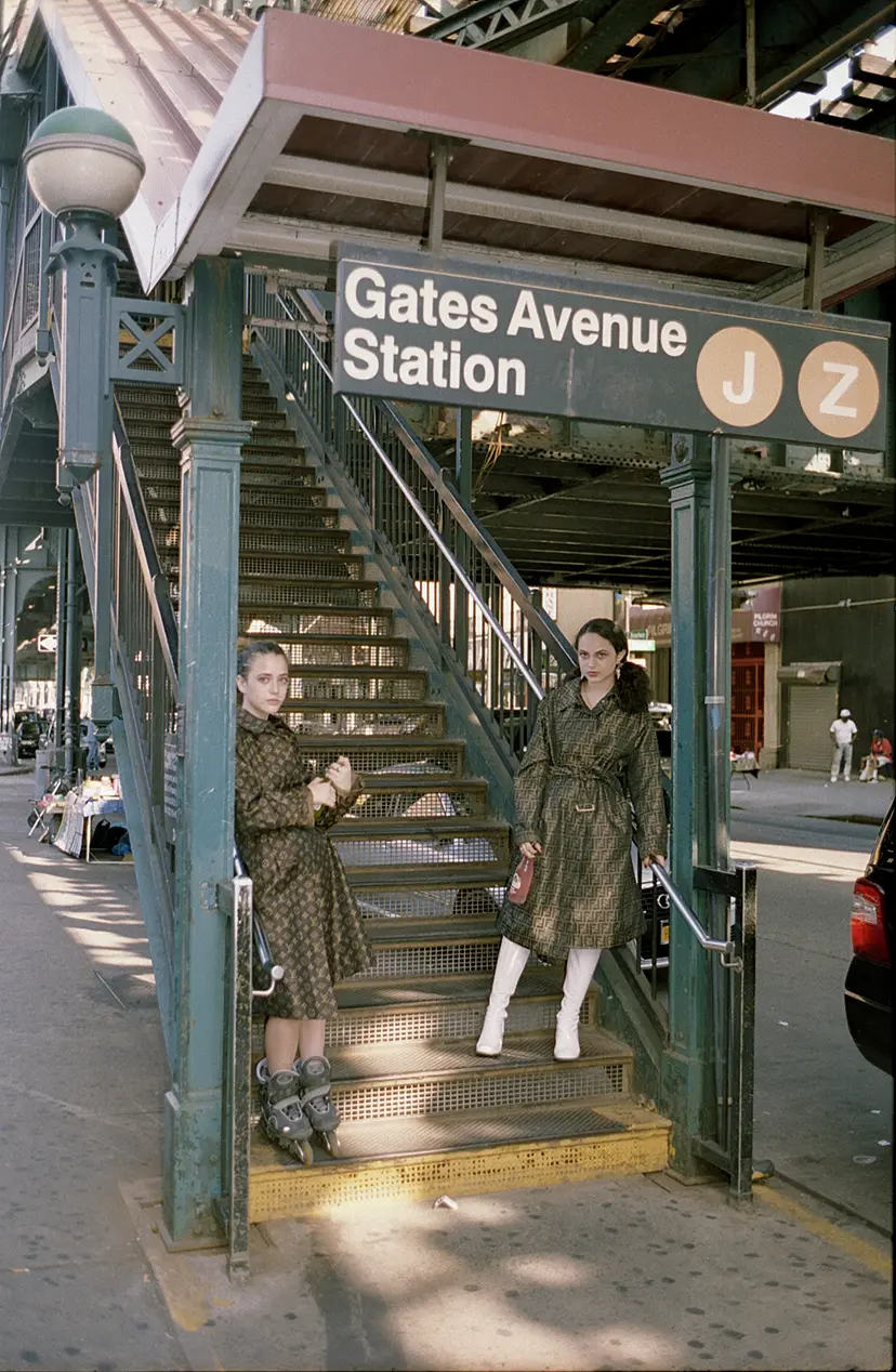 Gates Avenue Station by Fumi Nagasaka | 現代アートの販売・通販 | ArtSticker