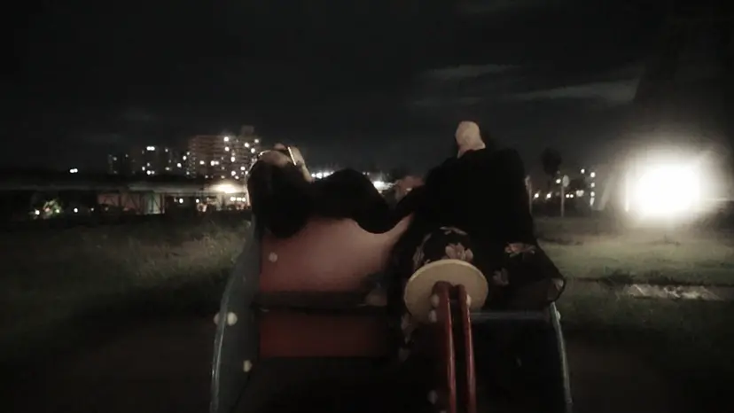 Kiss by SUPER-NORMAL | 現代アートの販売・通販 | ArtSticker